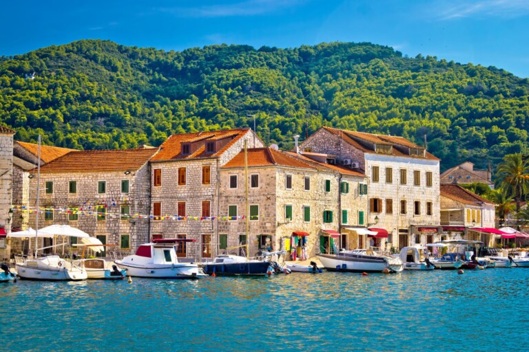 Stari Grad - Things to do and how to get there